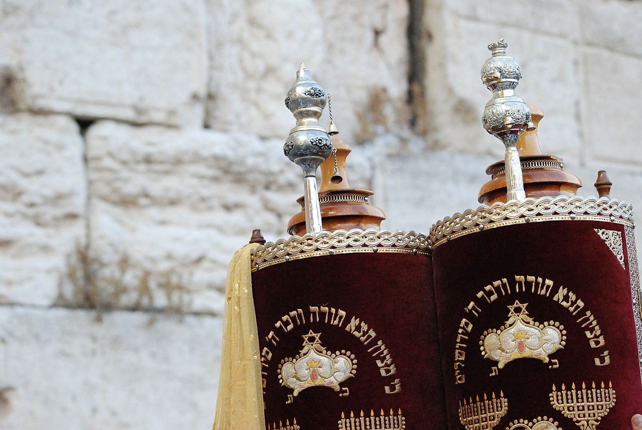 WHAT IS THE TORAH? – Lapid Torah Teachings